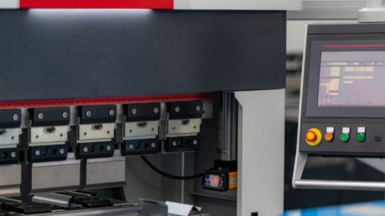 Mitsubishi PLC Programming: Languages & Tools for Automation